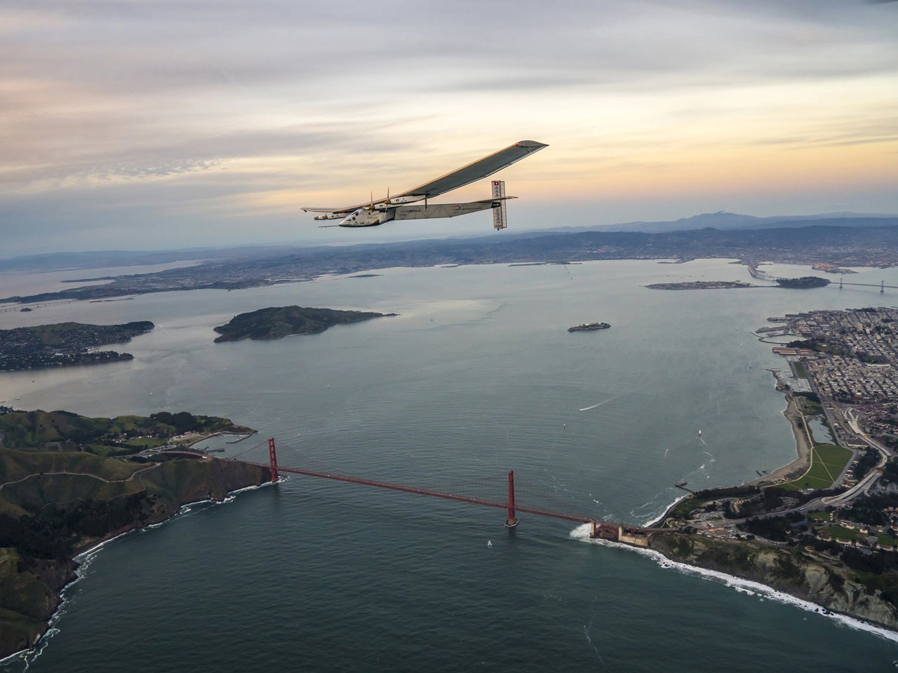 Solar Impulse 2 finishes historic Pacific Ocean crossing - CBS News