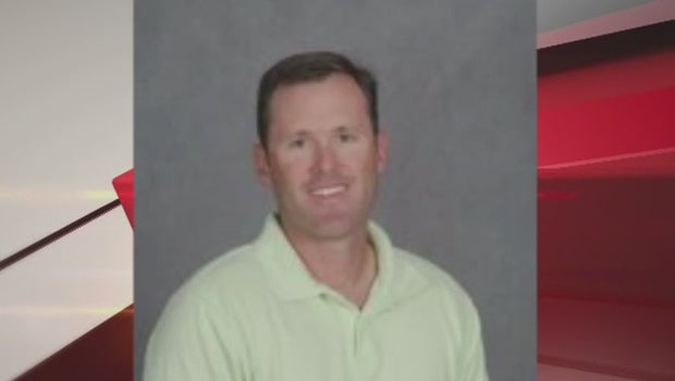 Charges dropped against Alabama ex-teacher who married student - CBS News