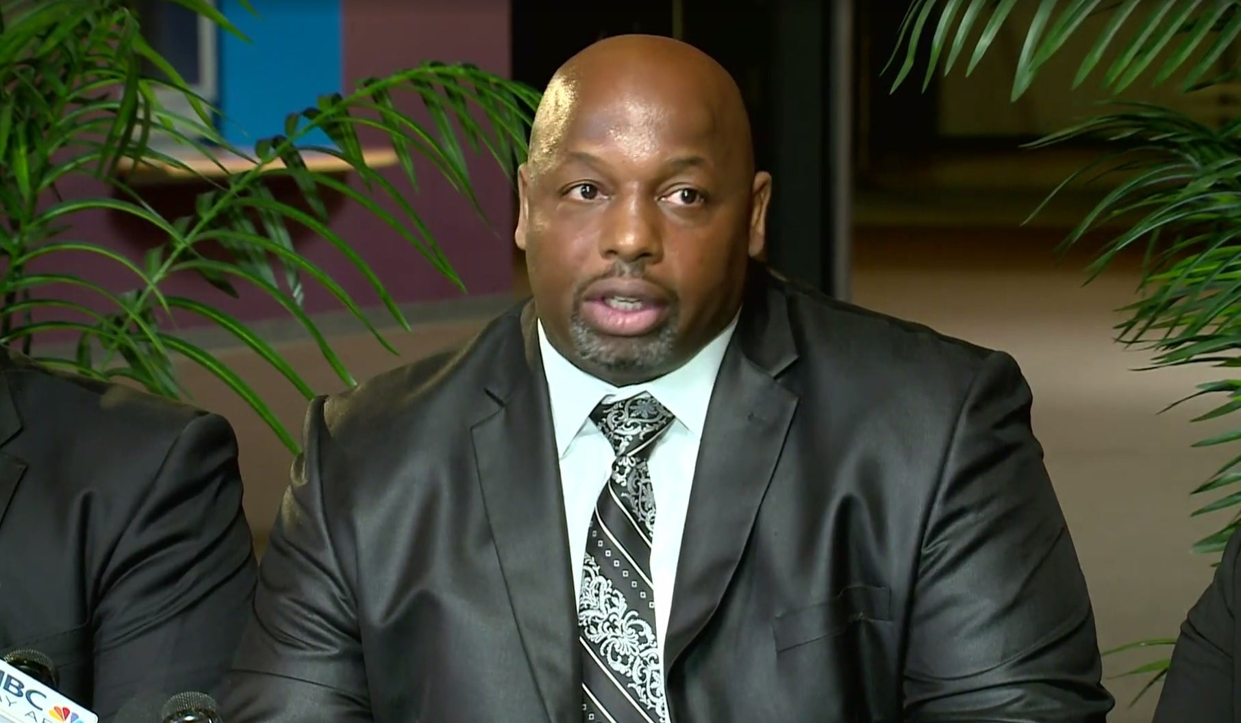 Ex-NFL star Dana Stubblefield denies rape claim, says woman wasn't ...