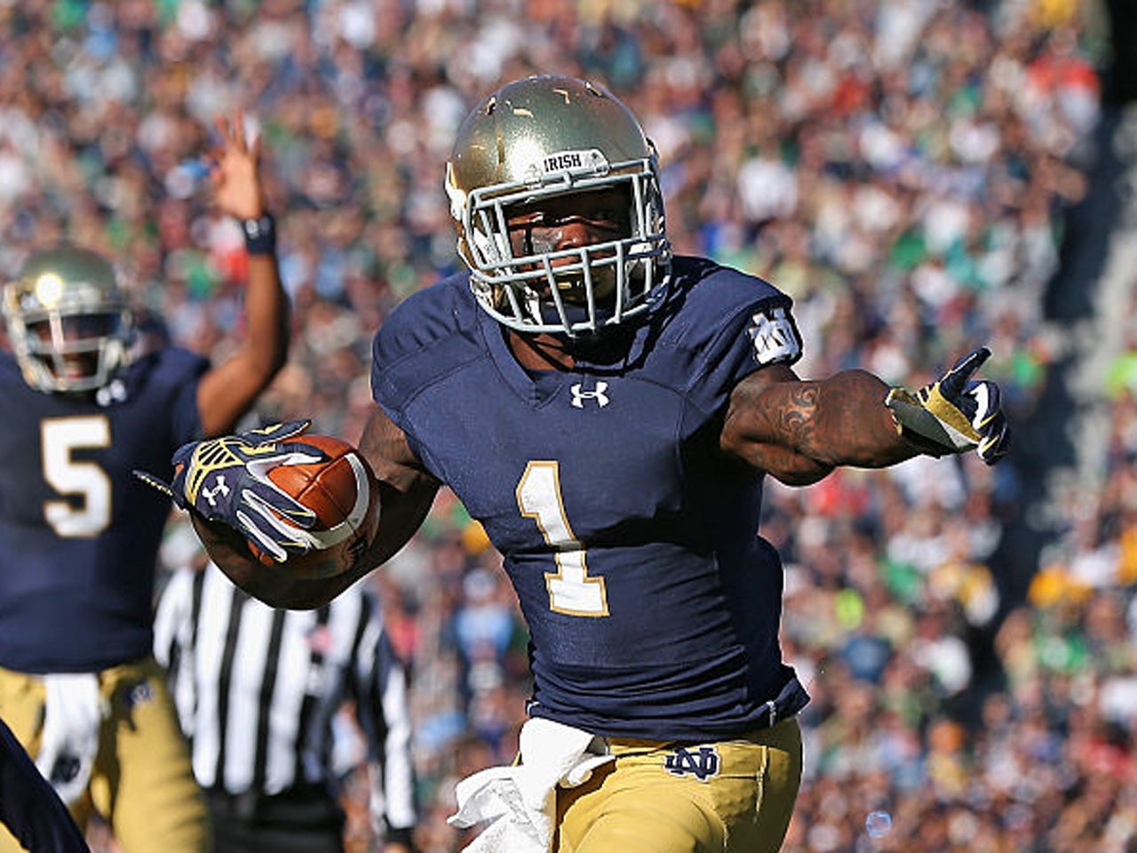 UAB football player Greg Bryant dies at 21 after shooting - CBS News