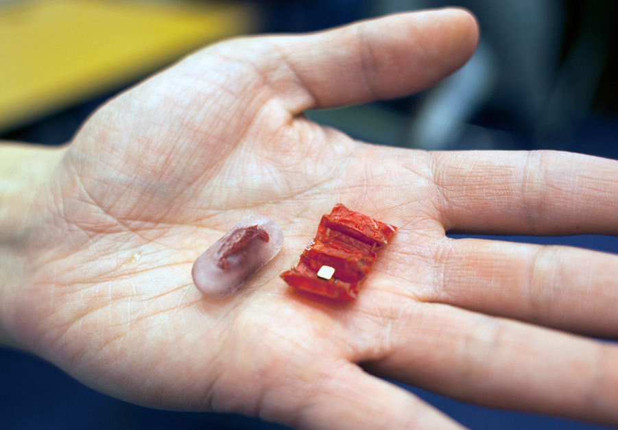 Tiny ingestible robot could work wonders inside you - CBS News