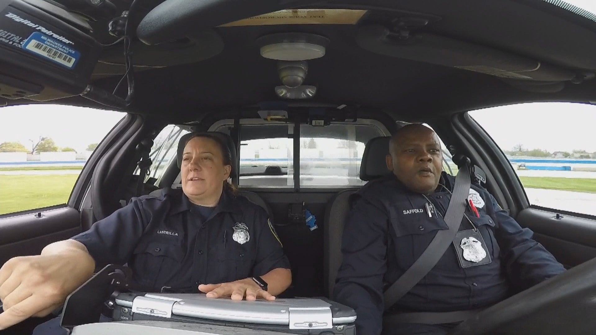 Cops' latest tool in high-speed chases: GPS projectiles - CBS News