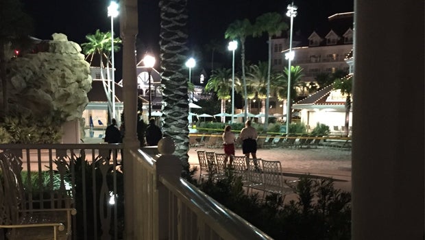 Alligator drags child into water at Disney resort in Orlando - CBS News