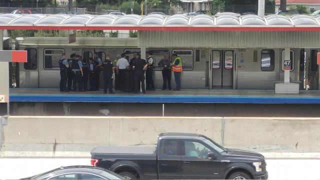 CTA Red Line stabbing: Woman fatally stabbed in neck on Chicago transit ...