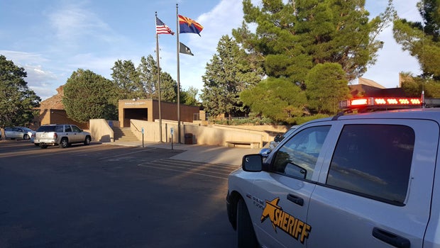 Holbrook, Arizona, shooting leaves 2 women dead after courthouse ...