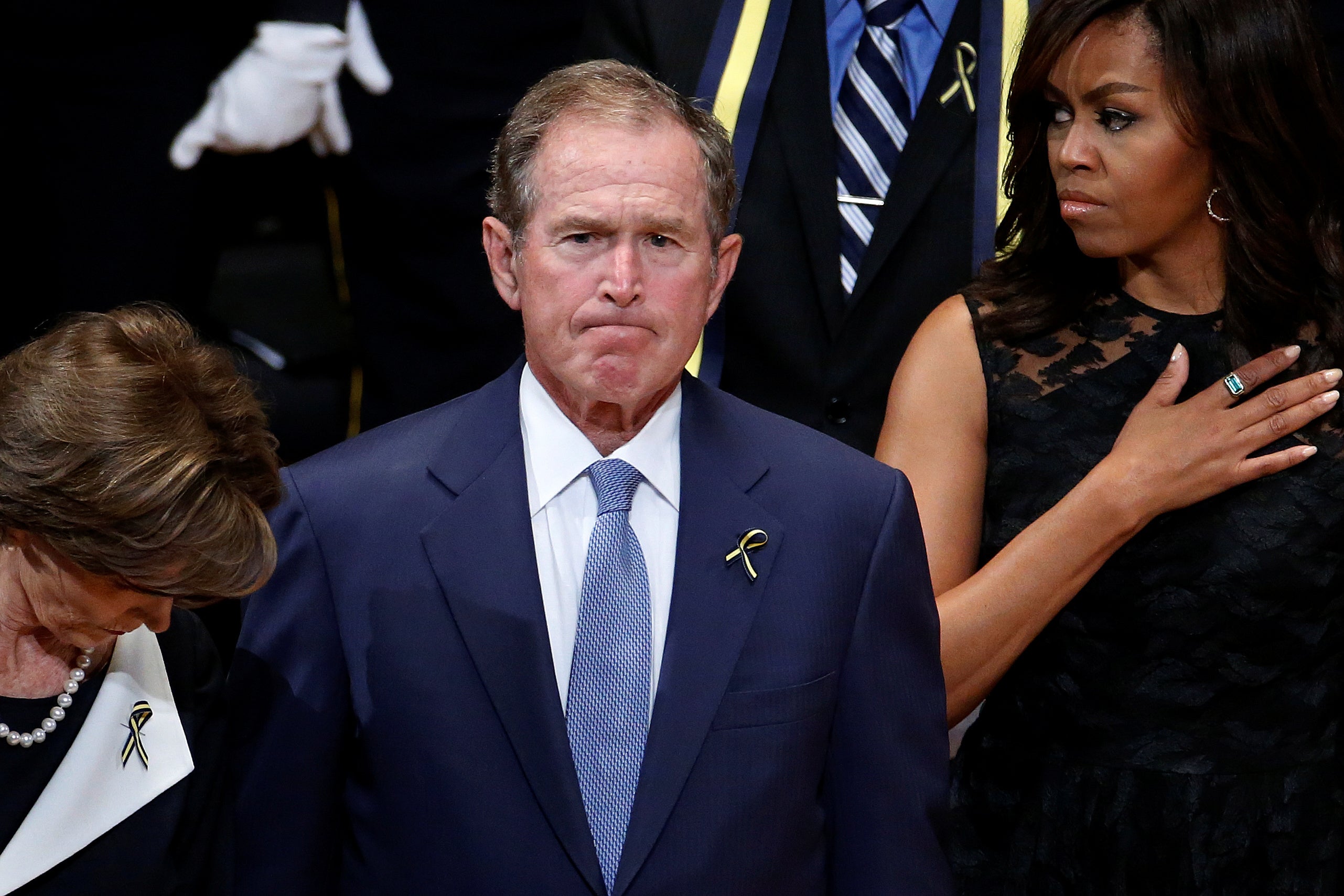 Report: George W. Bush swipes at Donald Trump's foreign policy - CBS News