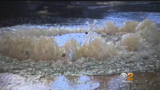 1.5 million gallons of sewage spills near downtown L.A. - CBS News
