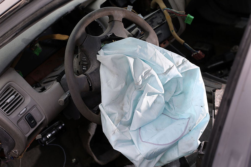 Drivers urged to fix recalled Takata airbags that can explode - CBS News