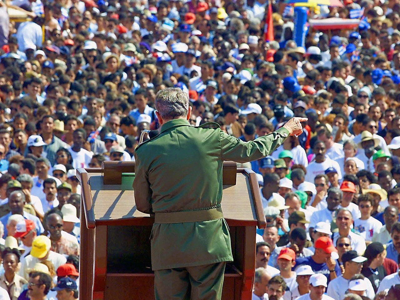 Fidel Castro, Cuba's fiery communist leader, dead at 90 - CBS News