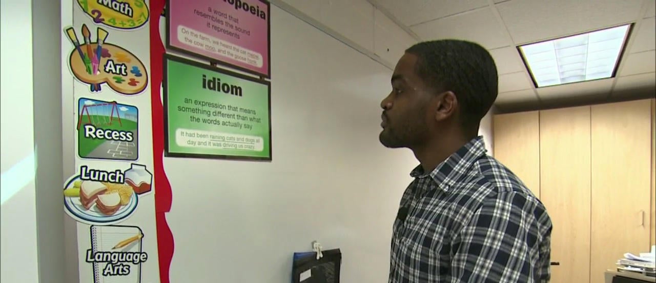 Rap video introduces Chicago fourth-graders to new teacher - CBS News