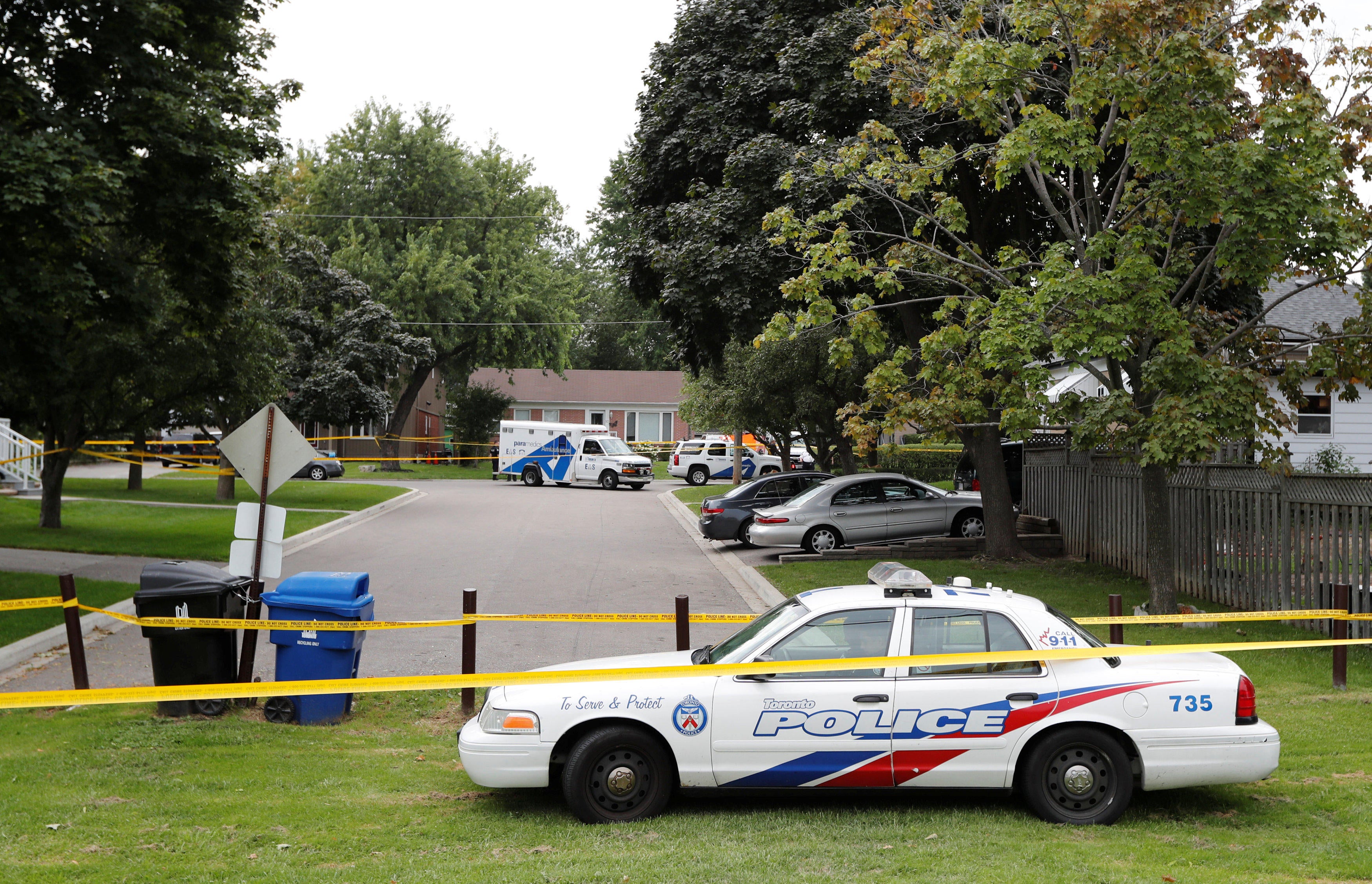 Toronto crossbow murders: "Fake beard bandit" robbery suspect Brett ...