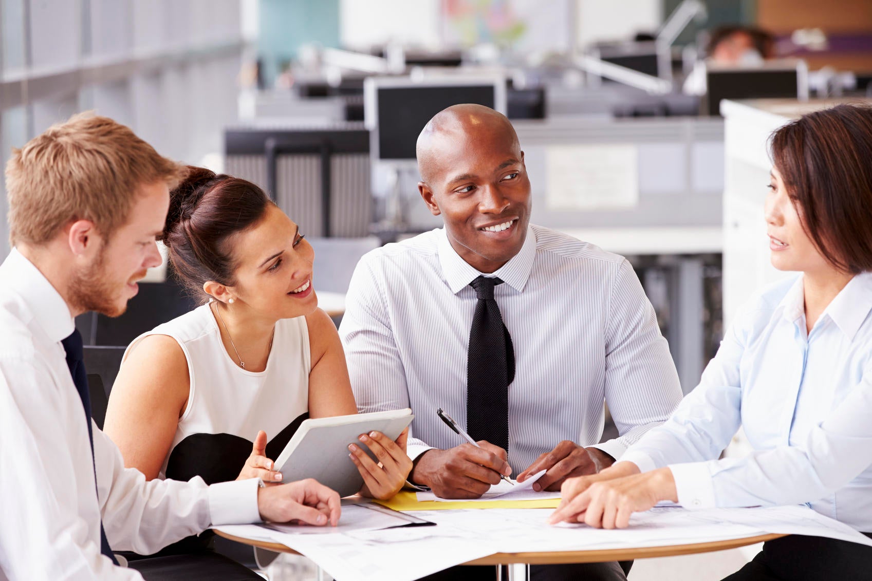 Love your co-workers? It could boost your health - CBS News
