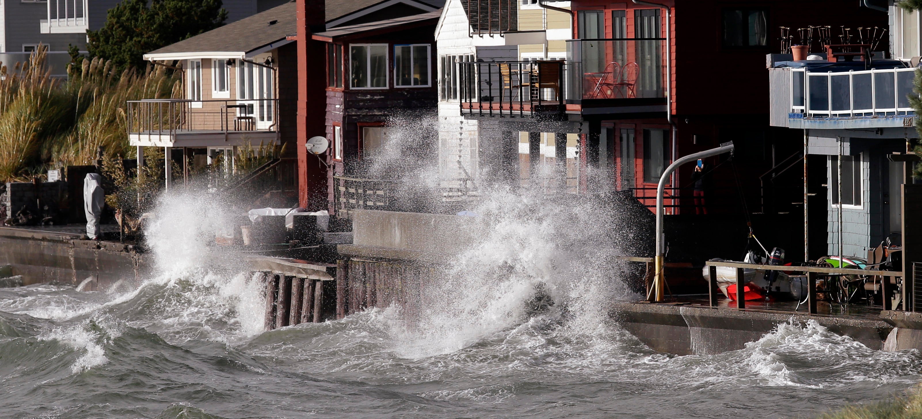 Typhoon Songda remnants wallop Pacific Northwest - CBS News