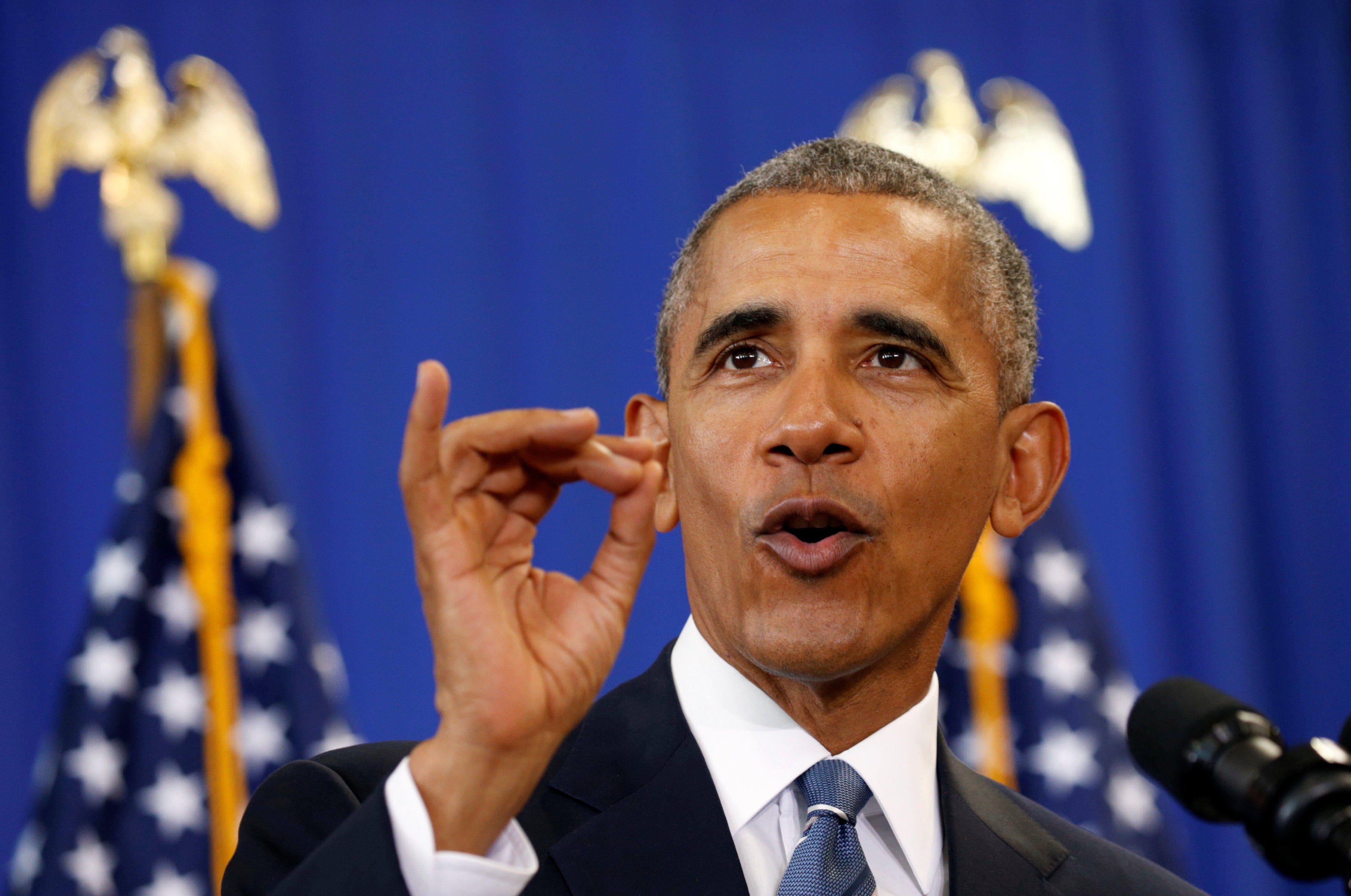President Obama touts record high school graduation rates - CBS News