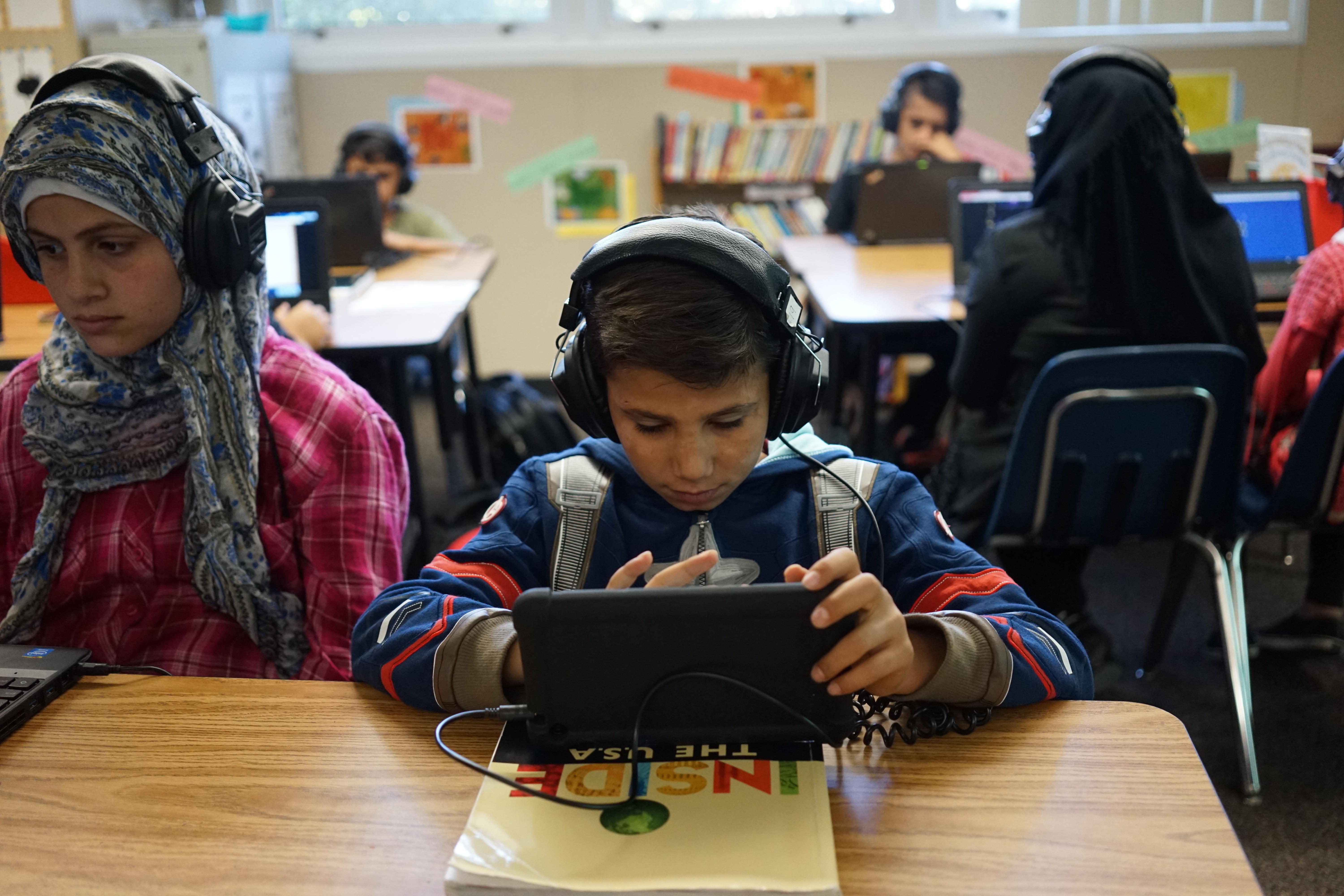 One thing leaps out about Syrian refugees entering U.S. - CBS News