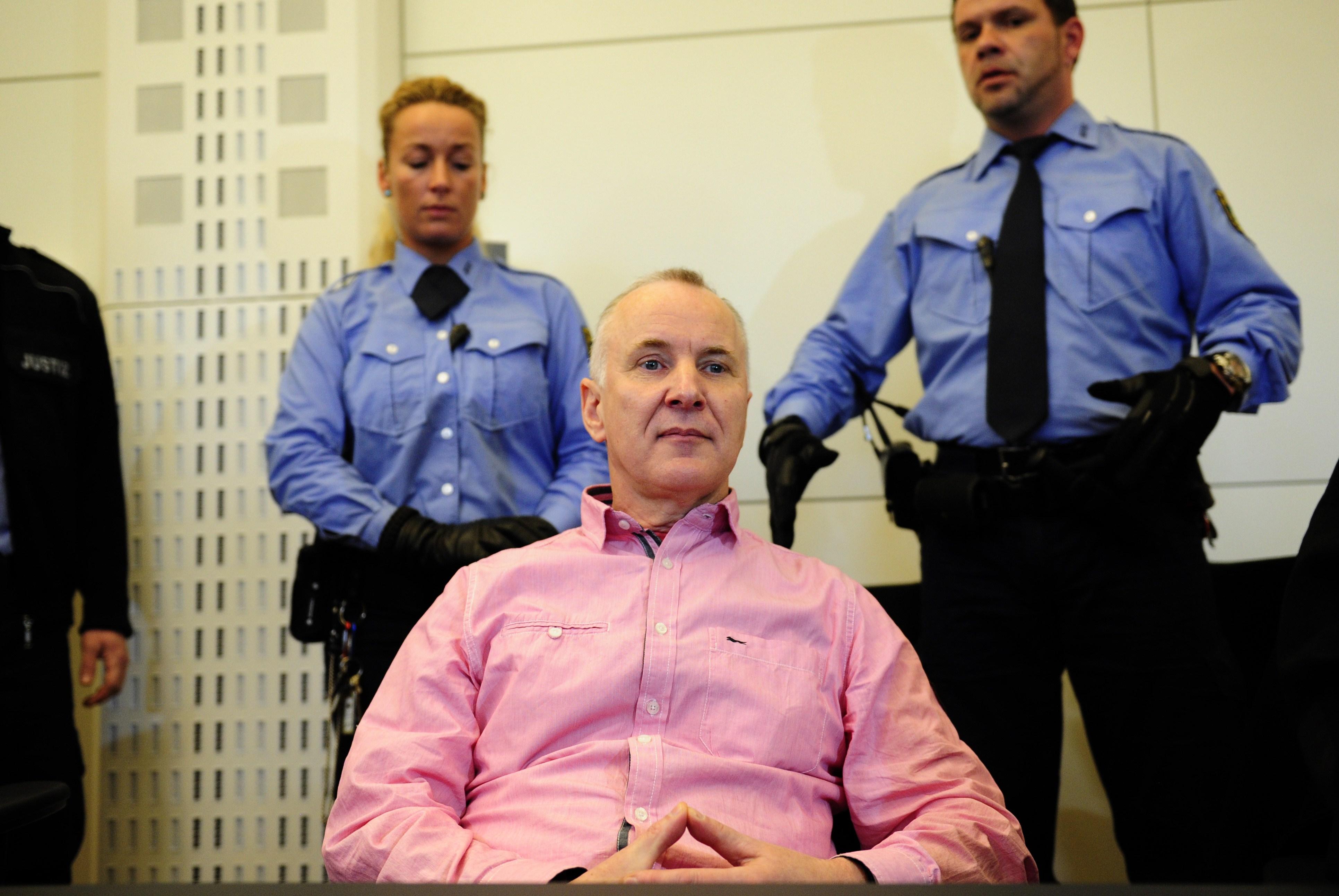 Germany cannibalism case sees police officer face new trial in cannibal ...