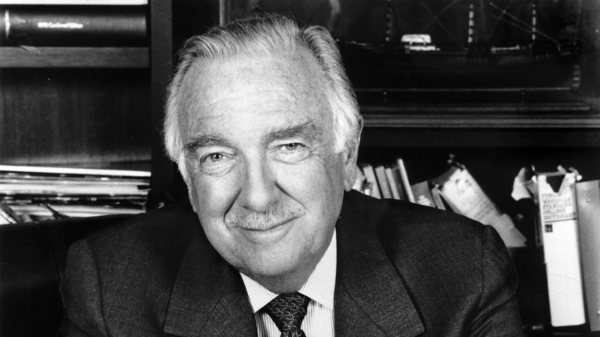 Cronkite's Centennial: Remembering a great newsman - CBS News