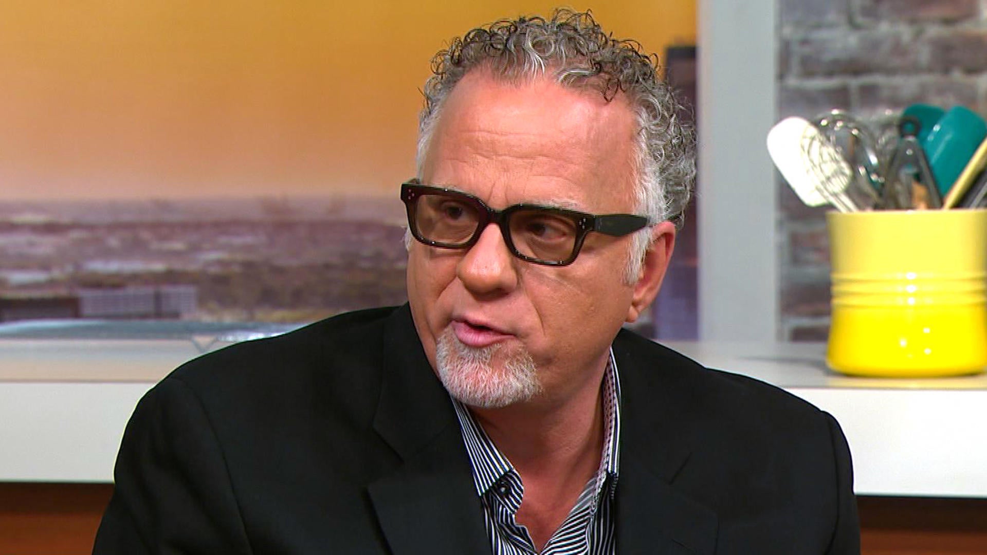 The Dish: Chef Jimmy Bannos - CBS News