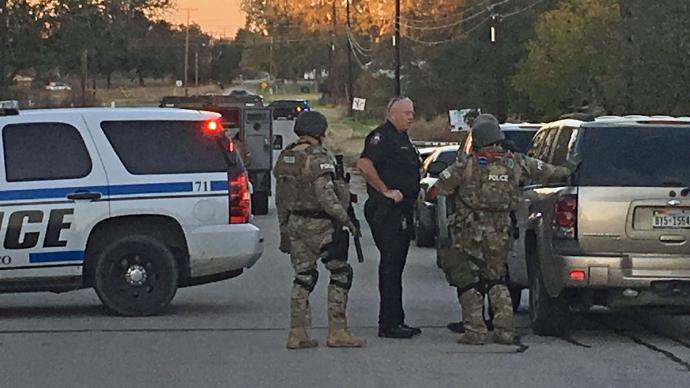 Waco standoff ends with Aryan Brotherhood member - CBS News