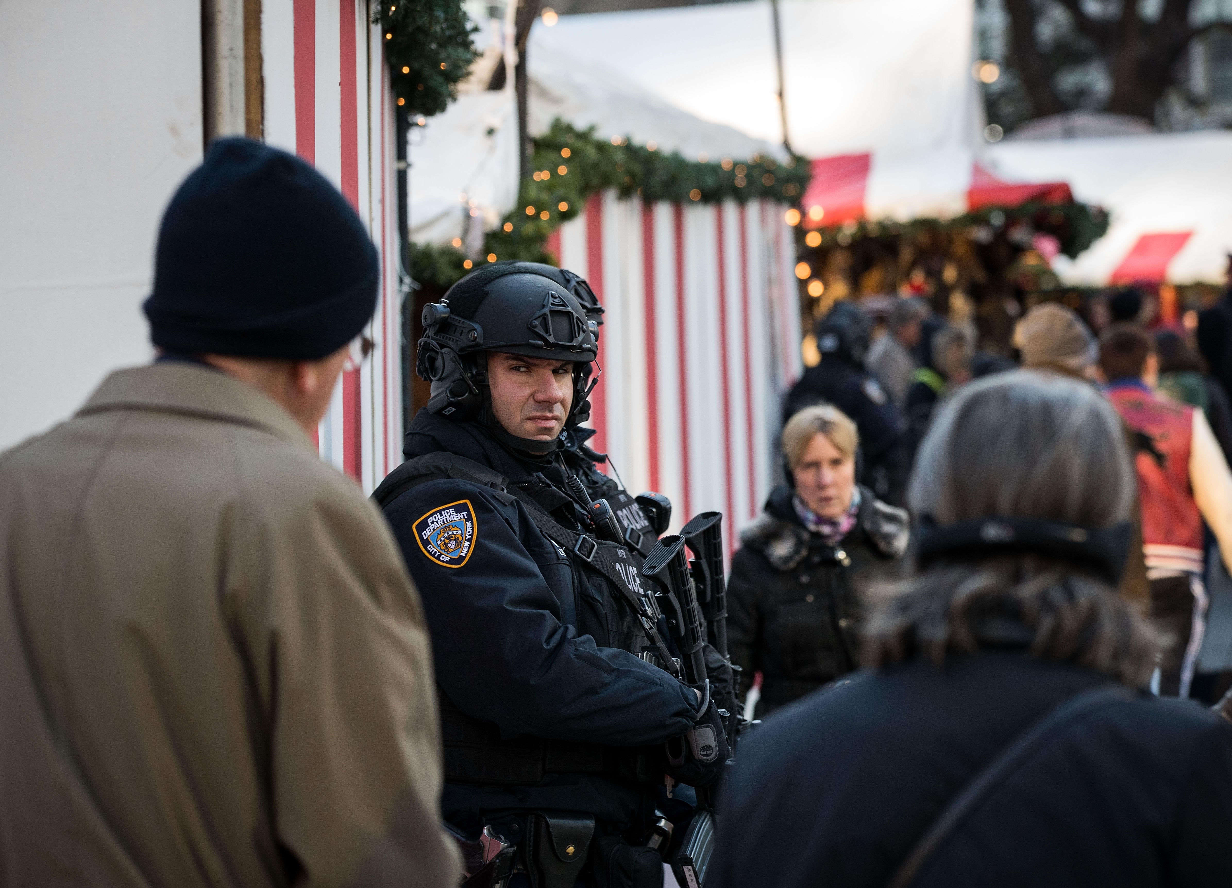 DHS, FBI urge vigilance against lone actor attacks - CBS News