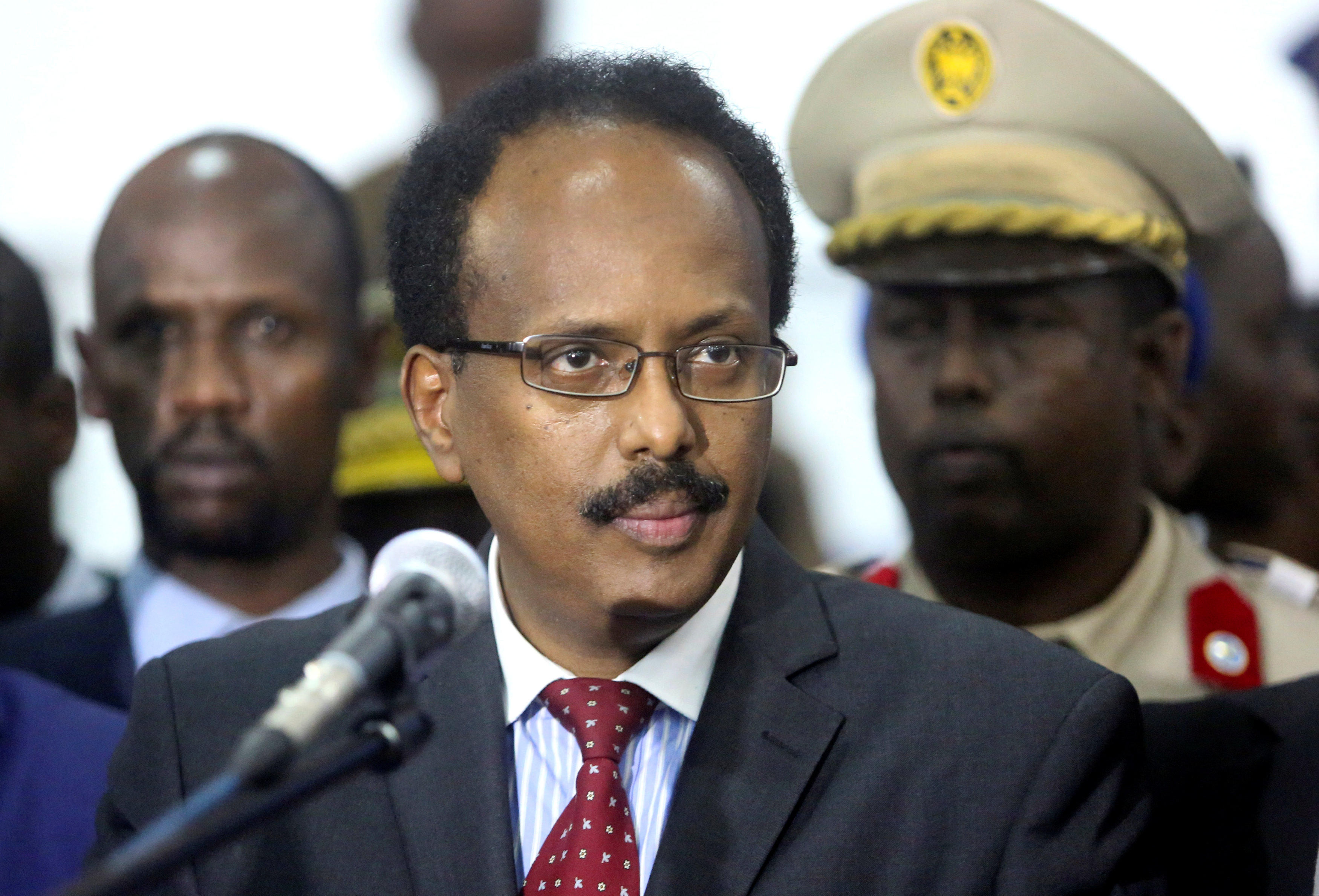 Dual U.S.-Somalian citizen wins Somalia's presidential election - CBS News