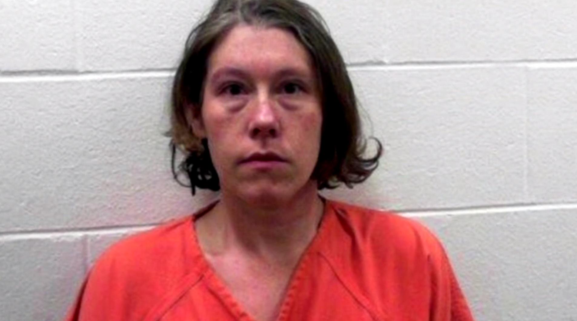 Woman who attacked "lazy" boyfriend with hammer heads to prison - CBS News