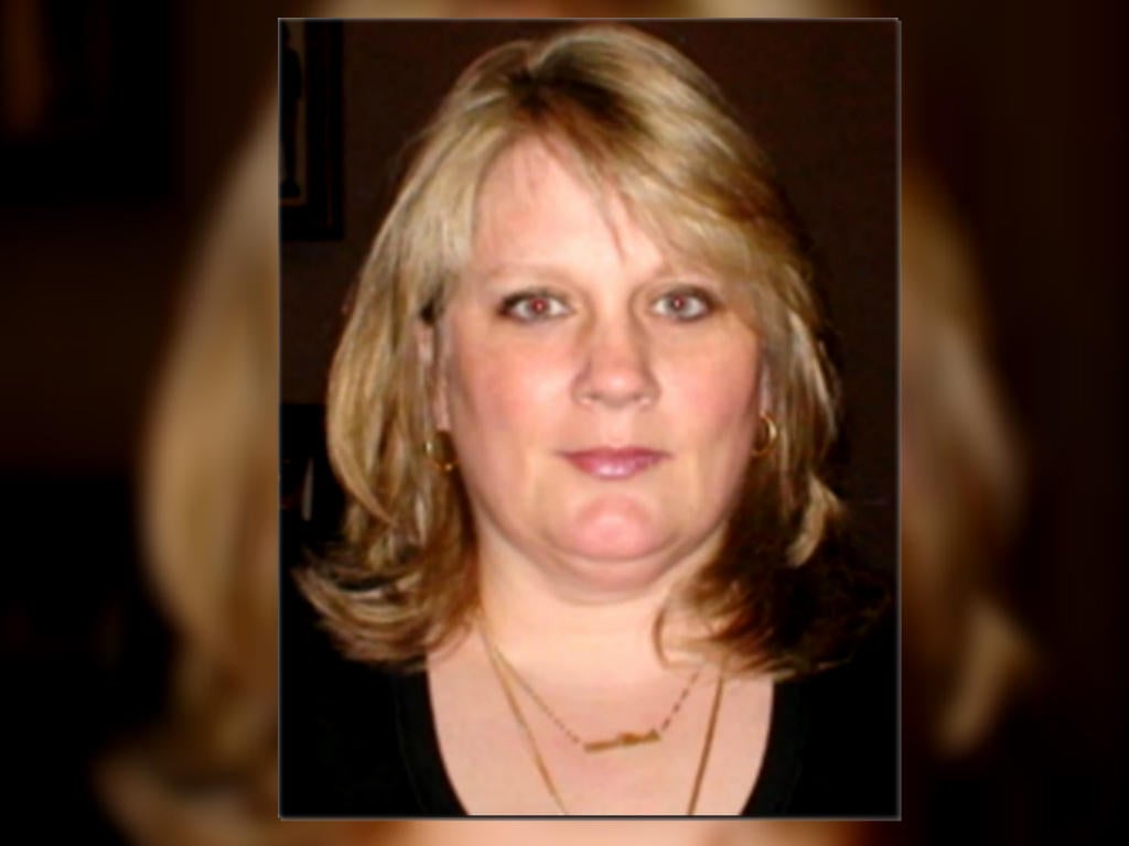 Principal resigns after student reporters look into her credentials ...