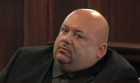 Triple murder defendant jumps to his death off courthouse balcony - CBS ...