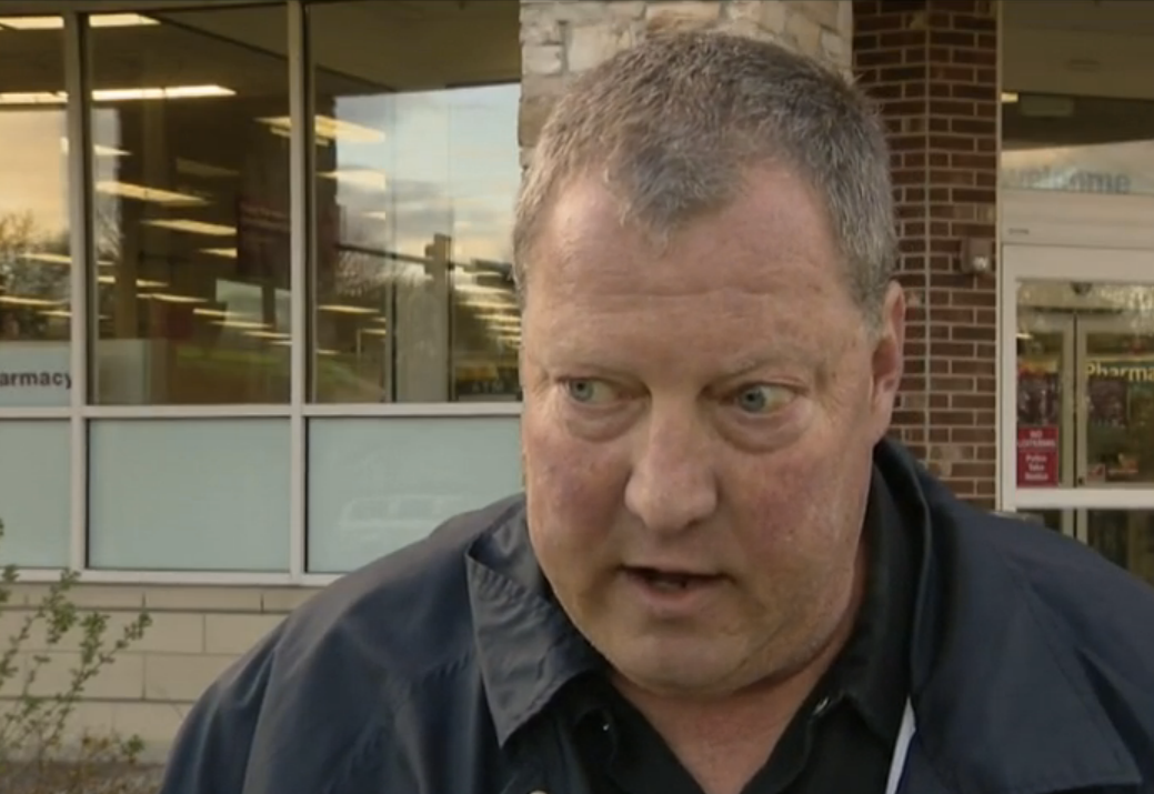 Quick-thinking CVS pharmacist saves customer - CBS News