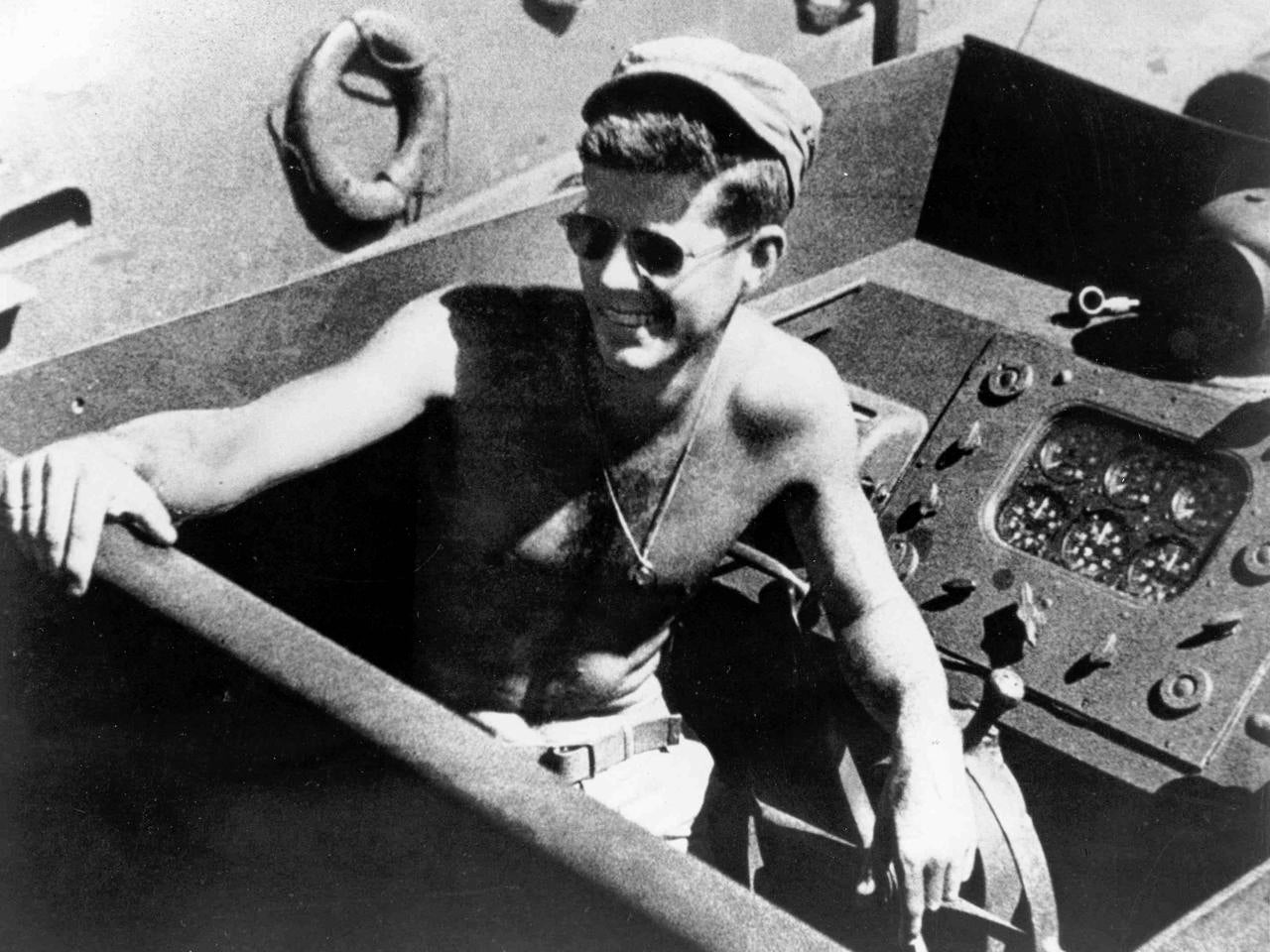 JFK’s rocking chair, other iconic memorabilia up for grabs - CBS News