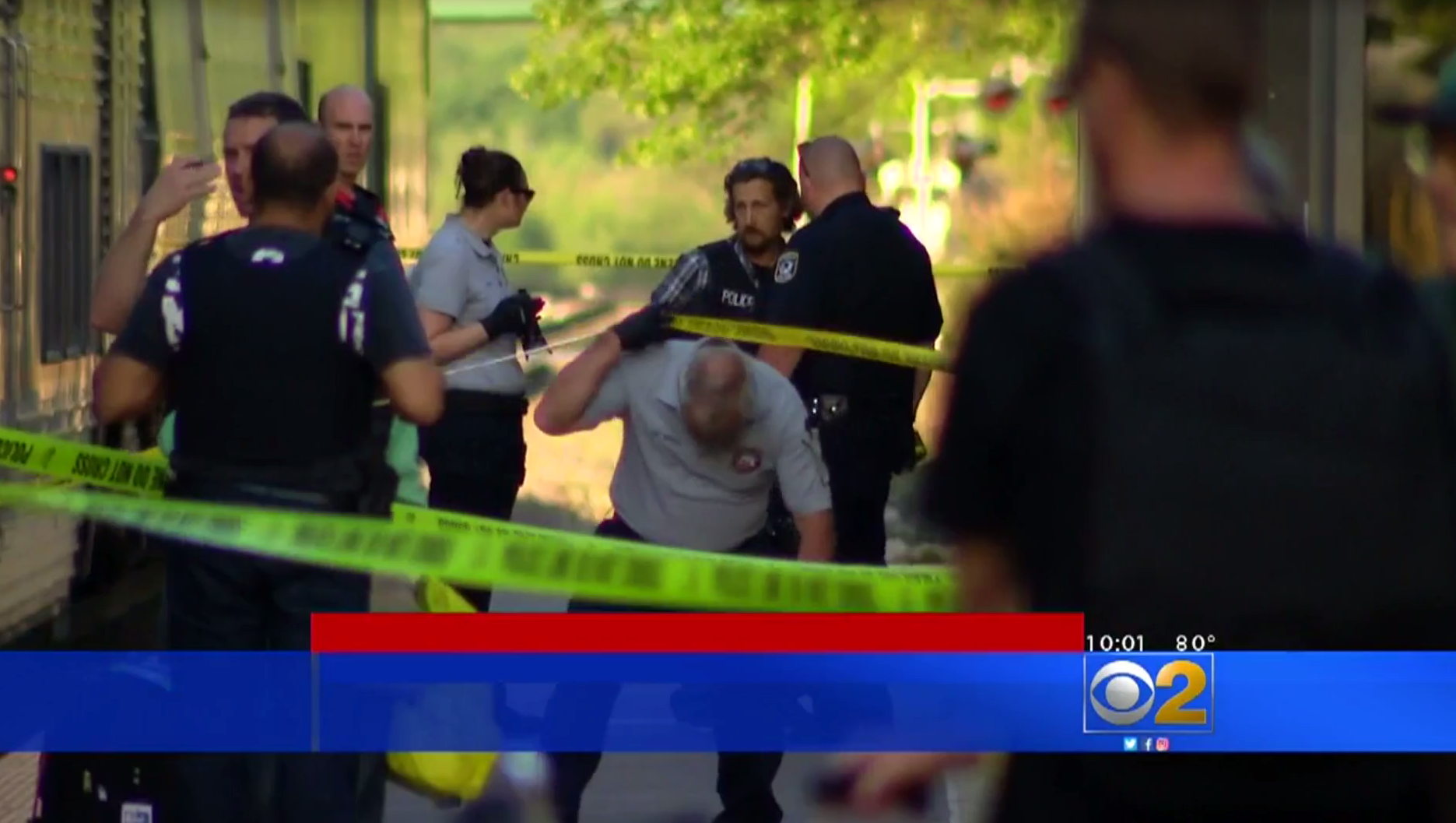 Amtrak conductor shot at suburban Chicago train station - CBS News