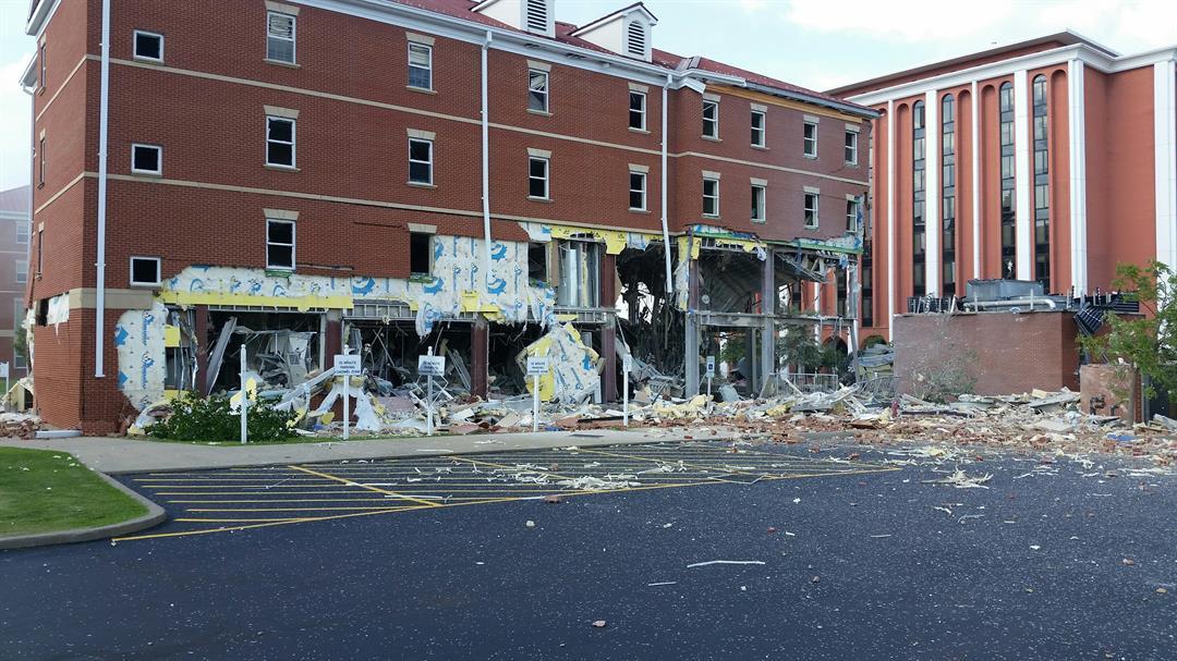 Explosion from apparent gas leak rips apart dorm at Murray State ...