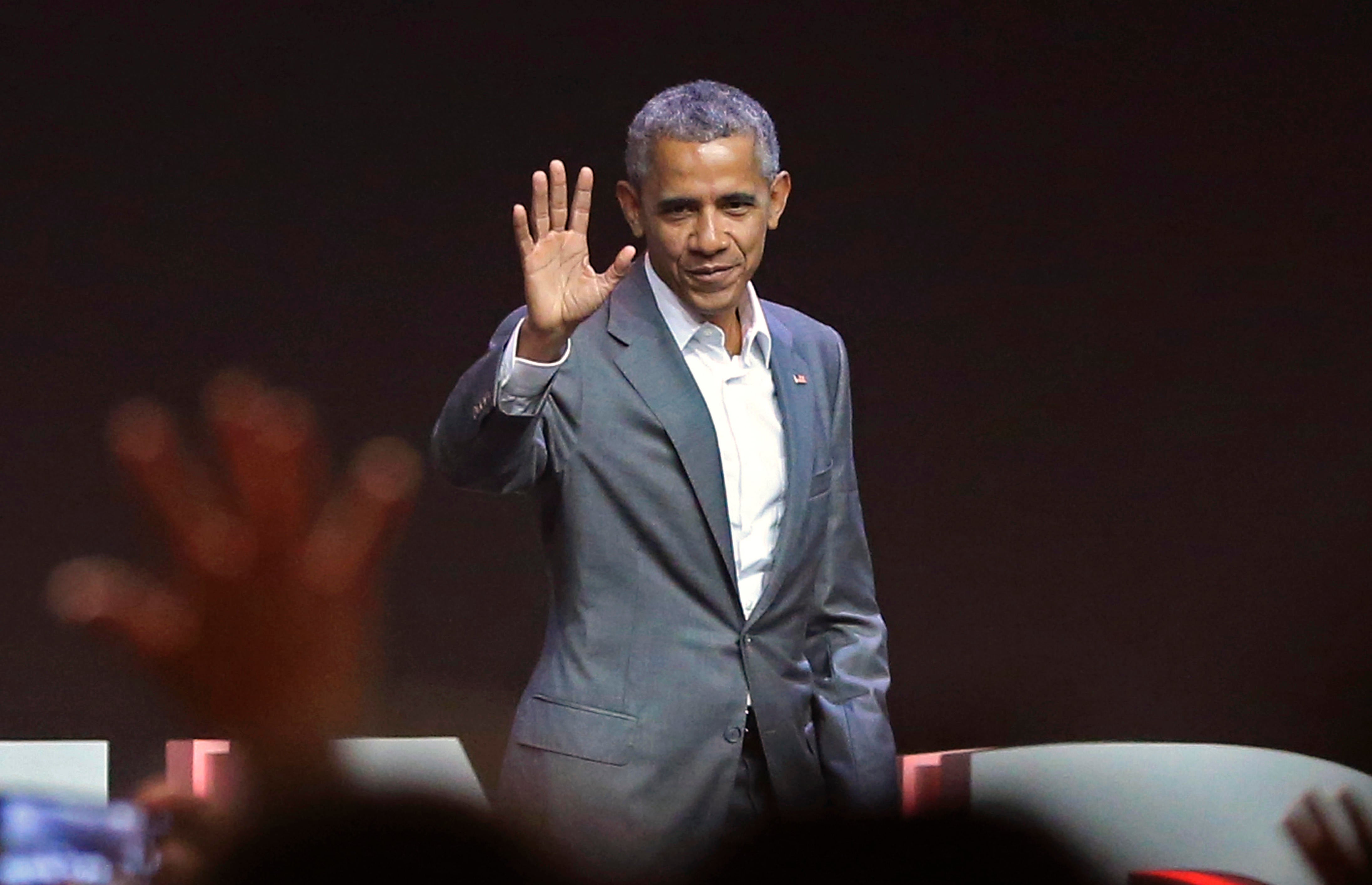 Obama pushes tolerance and respect in childhood home of Jakarta - CBS News