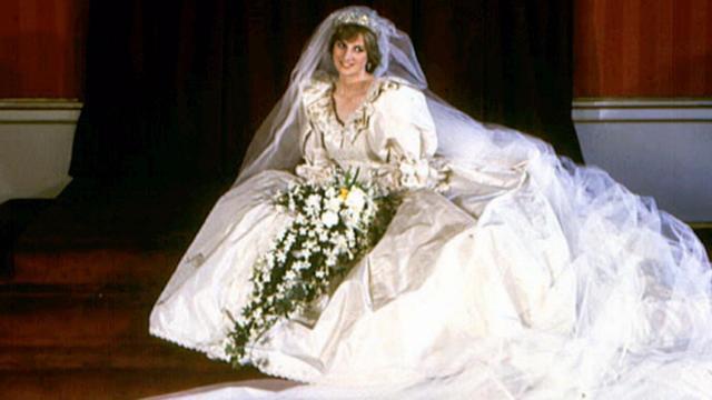 Wedding dress designer David Emmanuel remembers Princess Diana - CBS News
