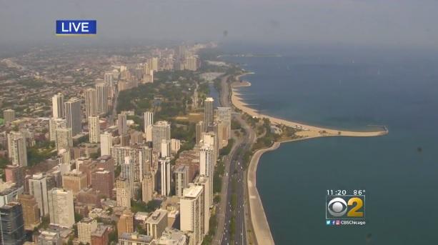 Record-breaking heat wave envelops Chicago for 7th straight day - CBS News