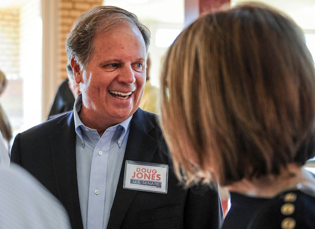 Can Democrat Doug Jones pull off an upset in Alabama? - CBS News