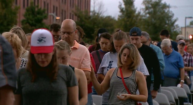 Las Vegas shooting: Country music stars unite to raise money for ...