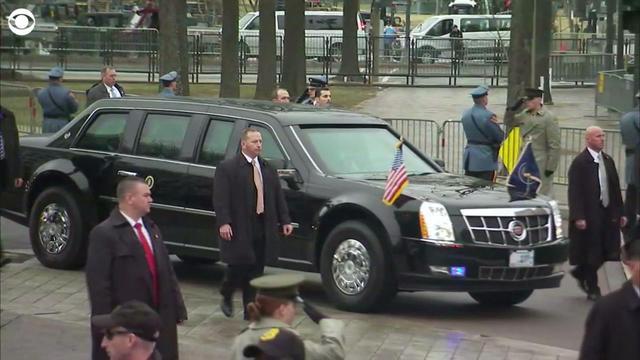 Juli Briskman, Virginia cyclist fired for flipping off President Trump ...