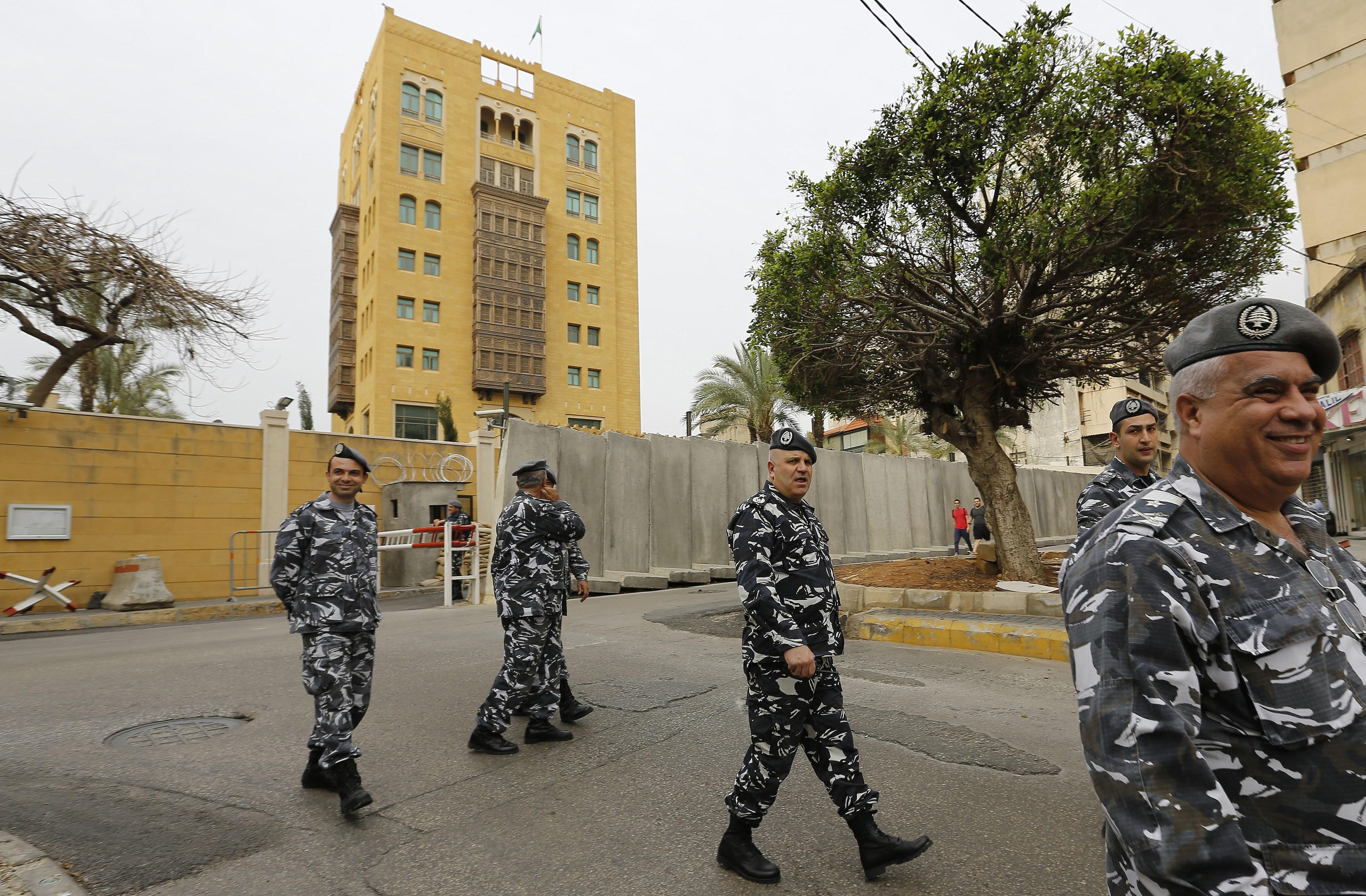 Saudi Arabia orders its citizens out of Lebanon - CBS News