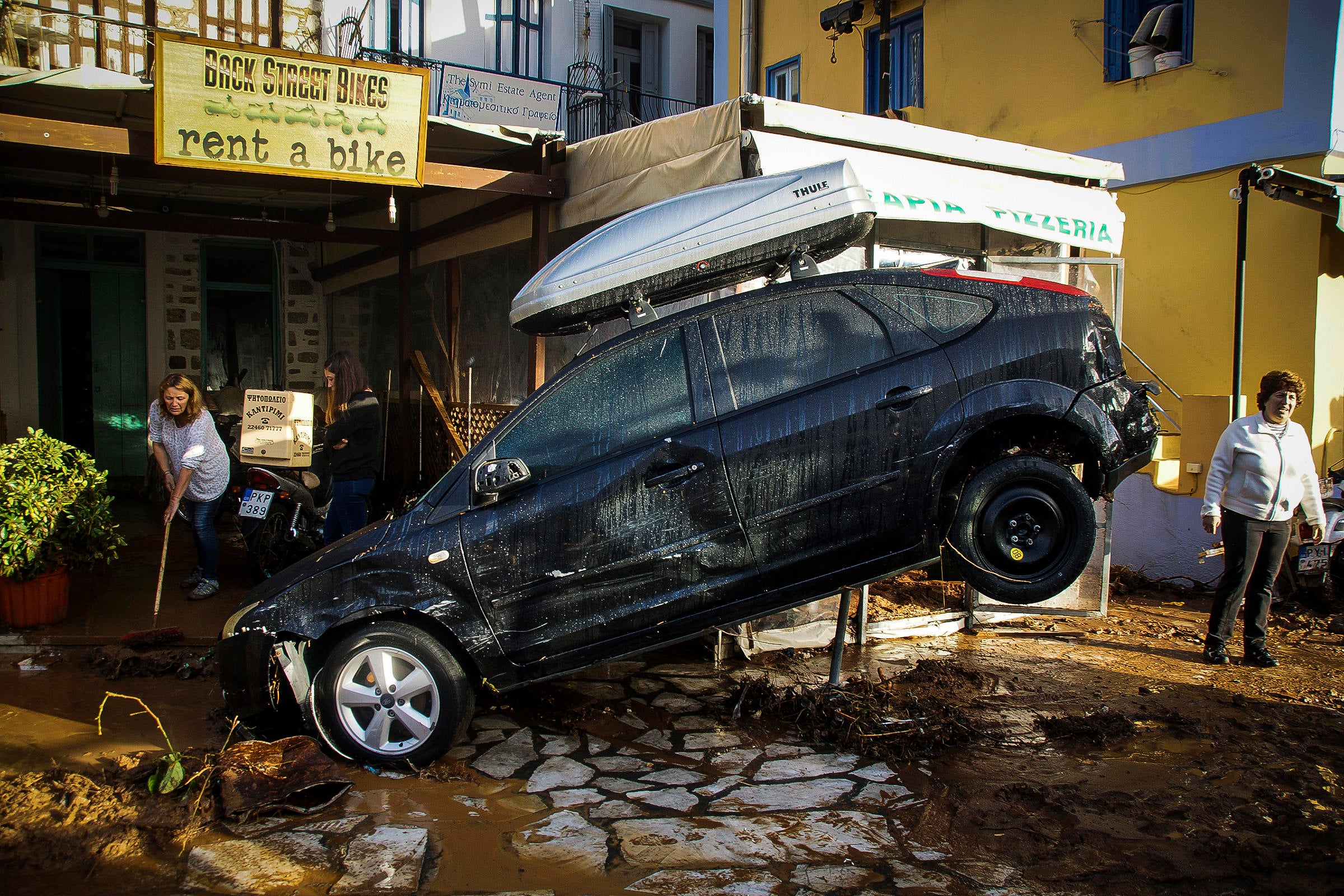 Flash floods on outskirts of Athens, Greece, kill at least 14 people ...
