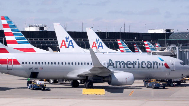 American Airlines says it has enough pilots for most holiday flights ...