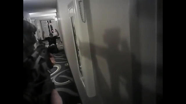 Mesa Police shooting: Daniel Shaver seen crawling, begging in ...