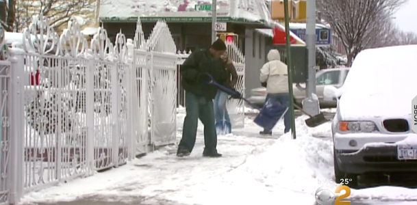 Watch out for weather-related injuries in cold, snowy conditions - CBS News