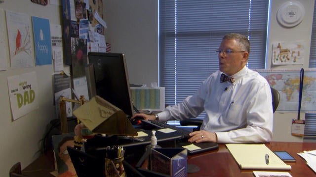 Meet Chris Ullman, D.C.'s universally admired whistler - CBS News