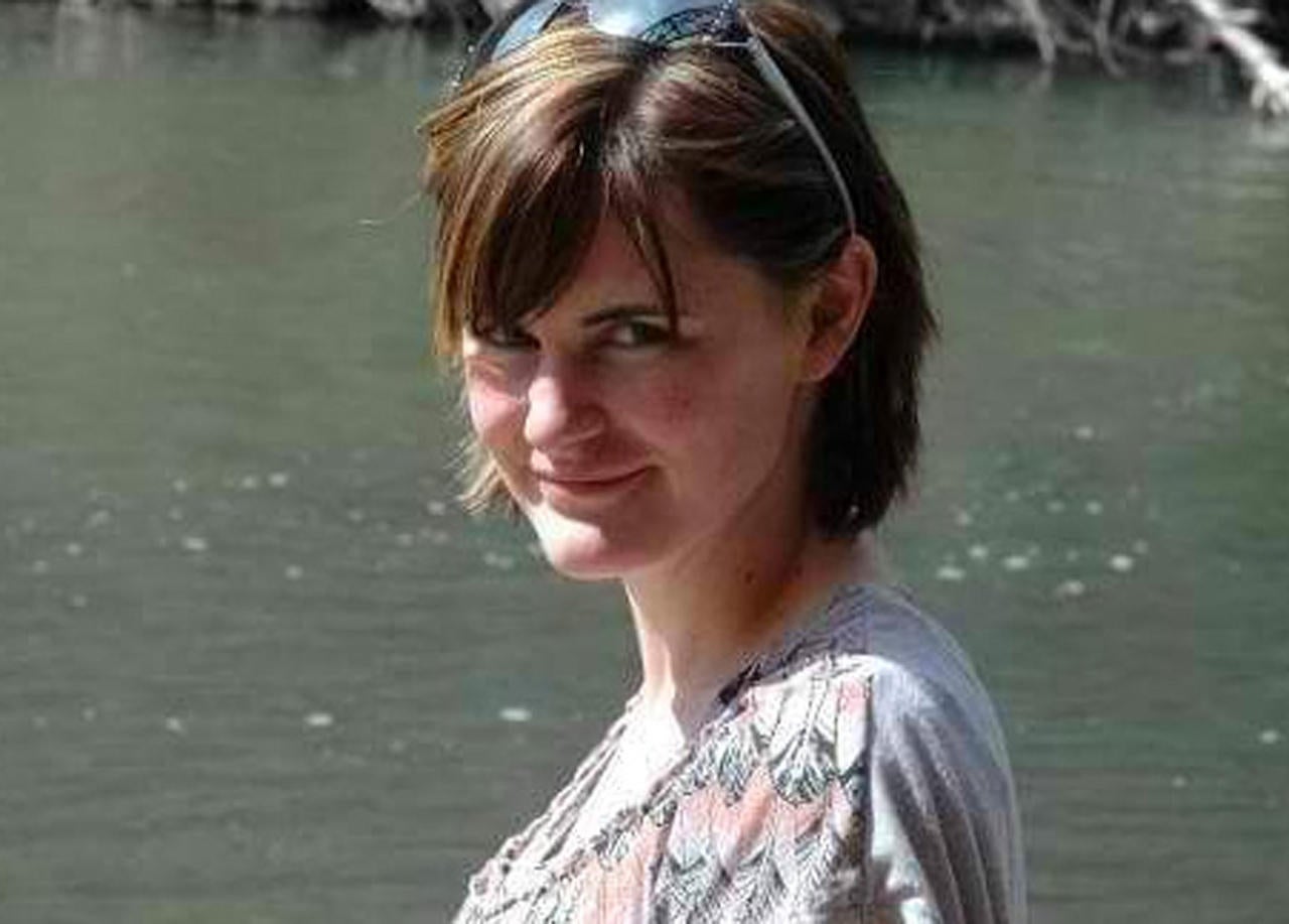 "My neck's bleeding": Young mom's gruesome injury confounds first ...