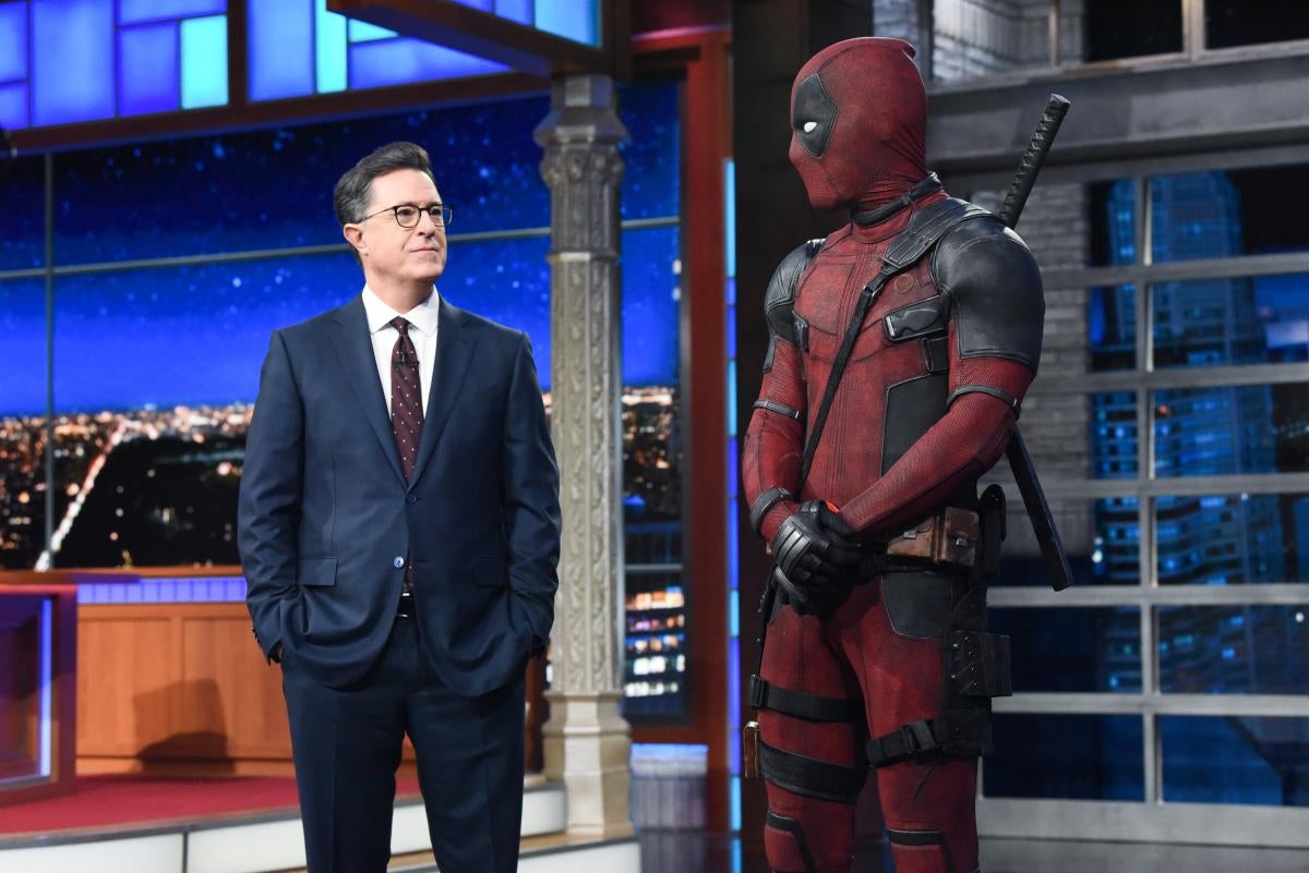 Deadpool crashes the "Late Show" and trash-talks Trump - CBS News