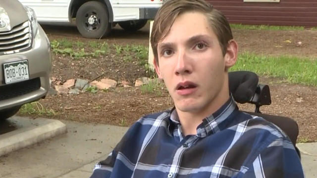 Colorado teen overcomes disability to walk across stage at graduation ...