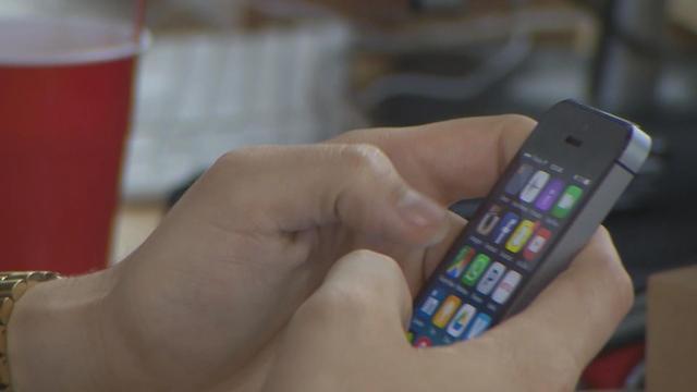 How to get more vacation time at a new job - CBS News