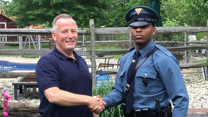 "Thanks for delivering me": State trooper stops retired cop who ...