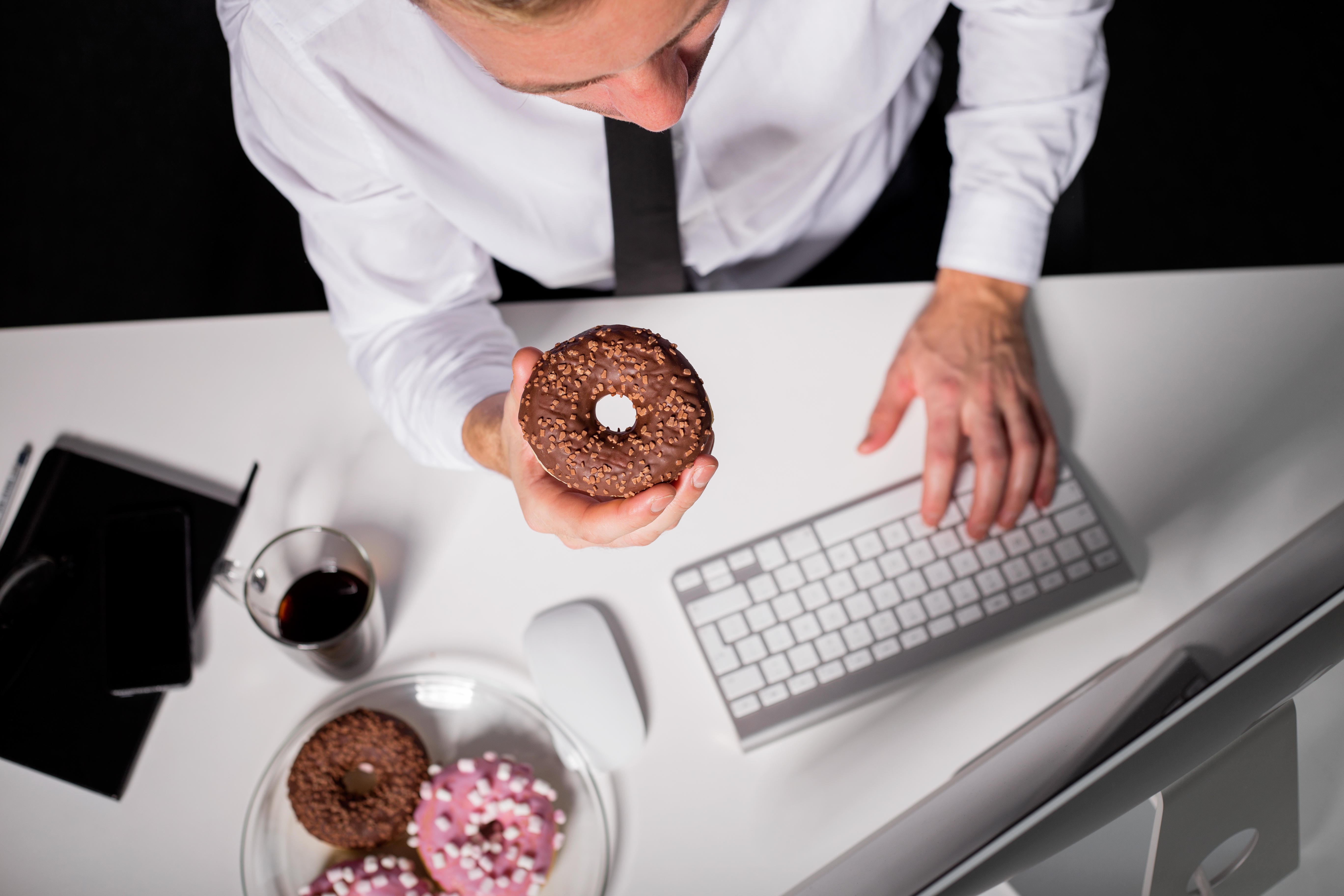 Is your workplace making you fat? - CBS News